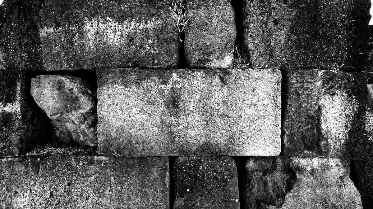 The Unforgettable Fires – Jay McCarl